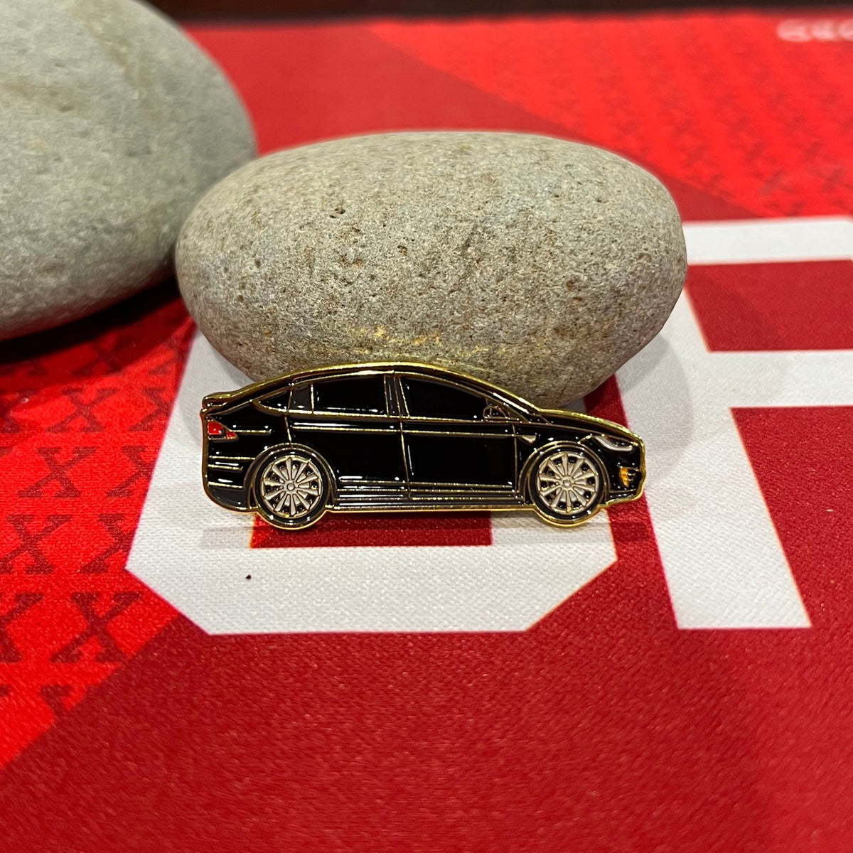 Tesla X Suv Pin – Buki Pins